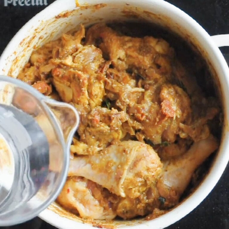 South Indian Style Pepper Chicken Curry (Gravy)