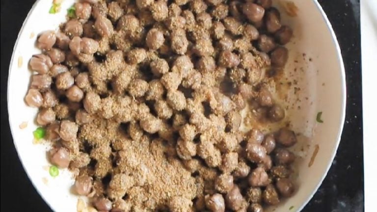 Authentic Pindi Channa Recipe - Chickpeas in Indian Spices