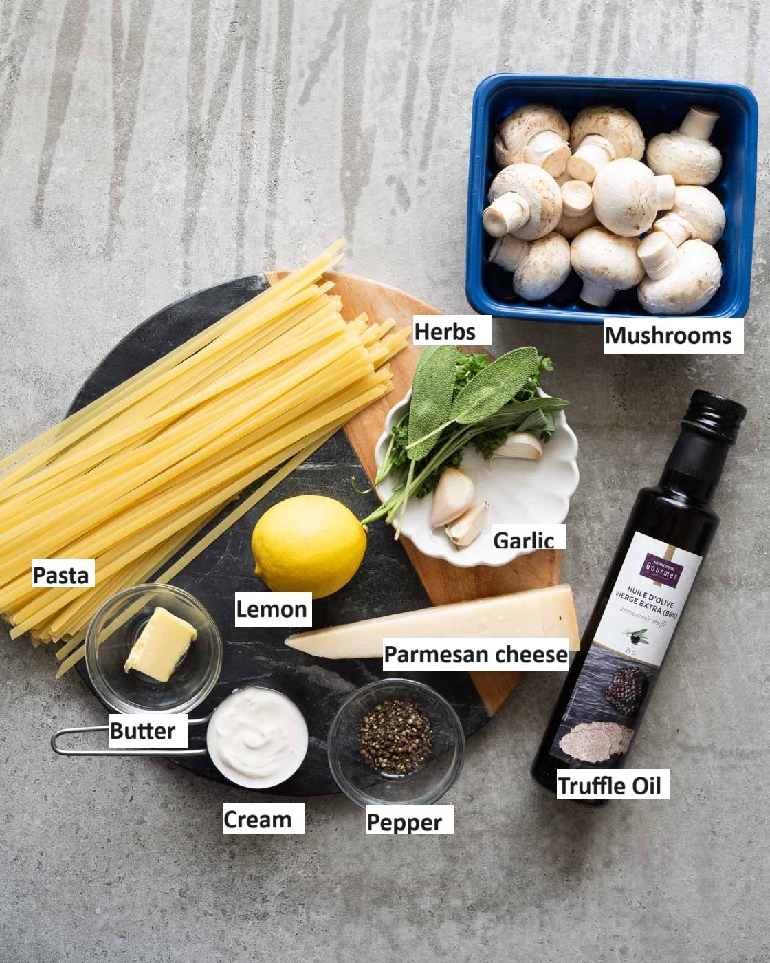 Truffled pasta with mushrooms and cream